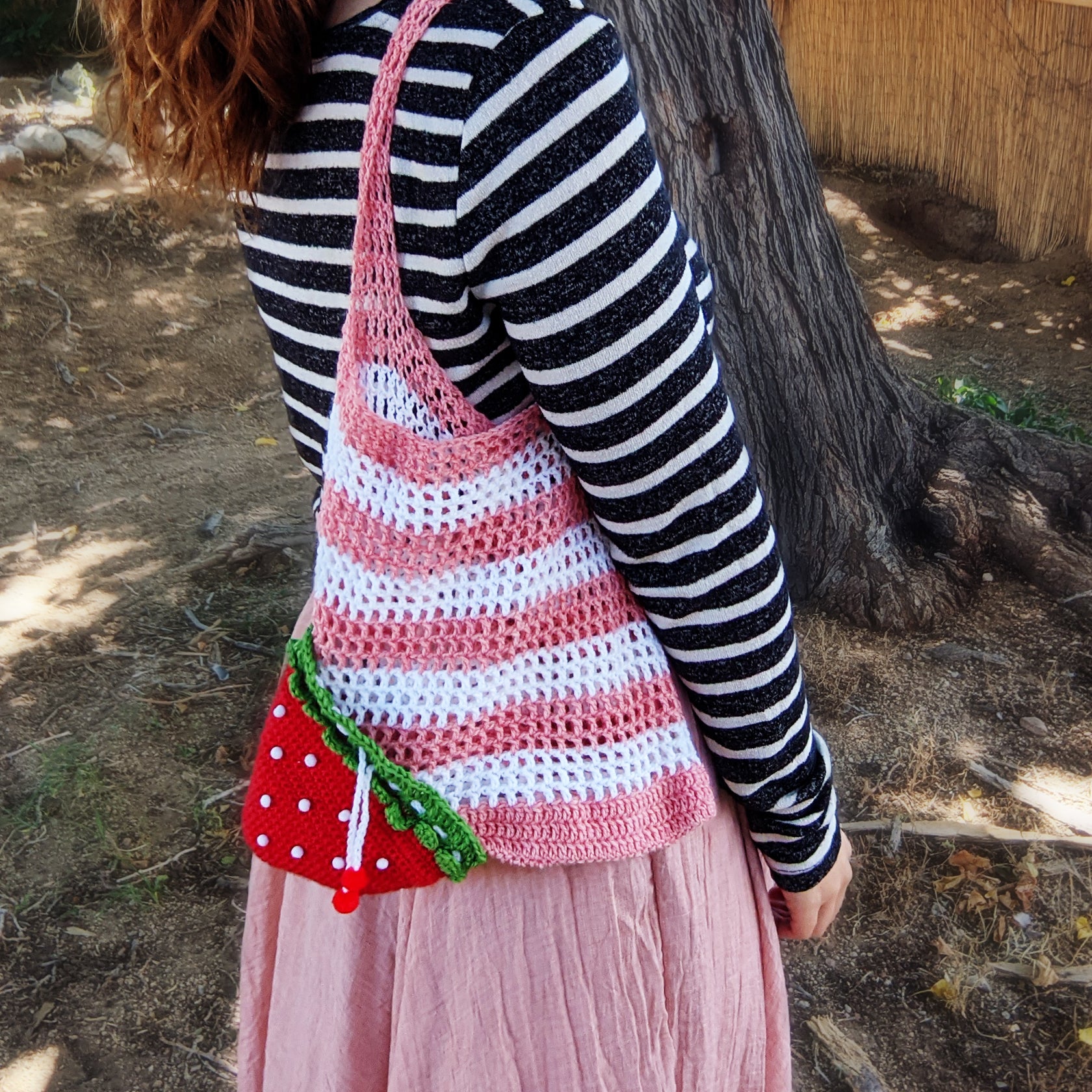 Crochet Pattern: Strawberry Travel Bag – HELLOhappy